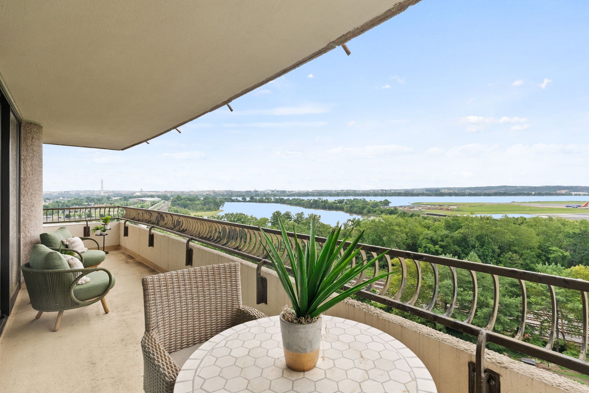 1300 Crystal Drive #1102S, Arlington, VA 22202 | Listed by The Goodhart ...